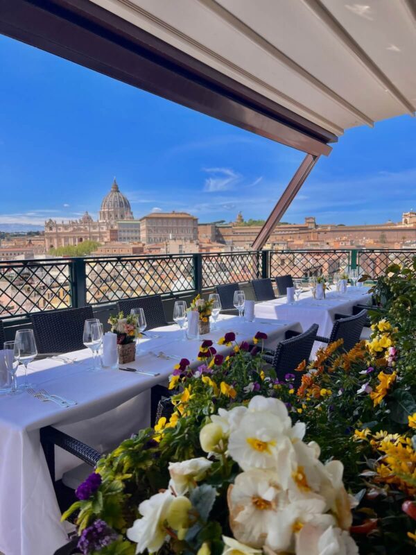 Private Events and Weddings - Terrazza Les Etoiles in Rome